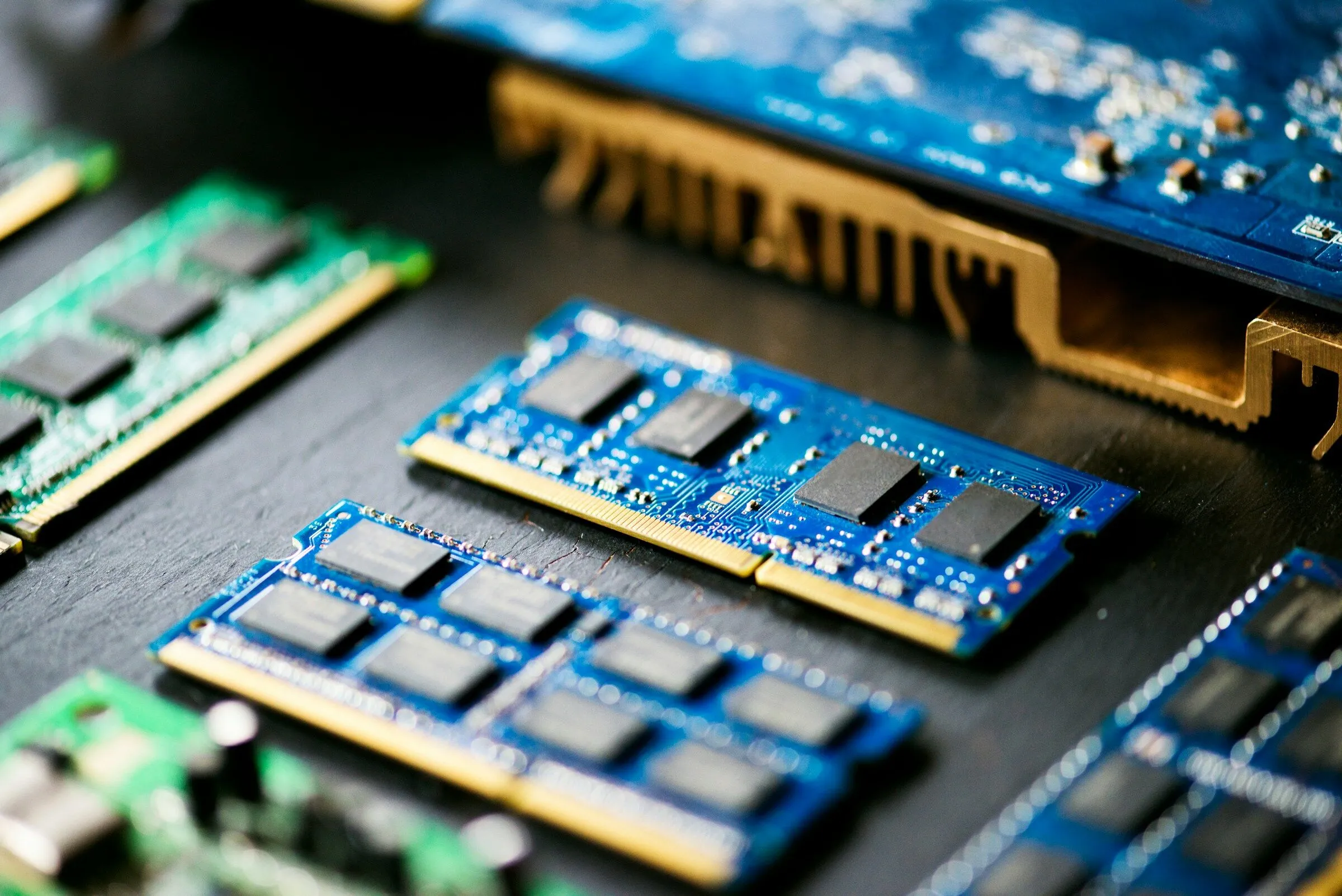 What is ROM Memory in Mobile | Read Only Memory ROM